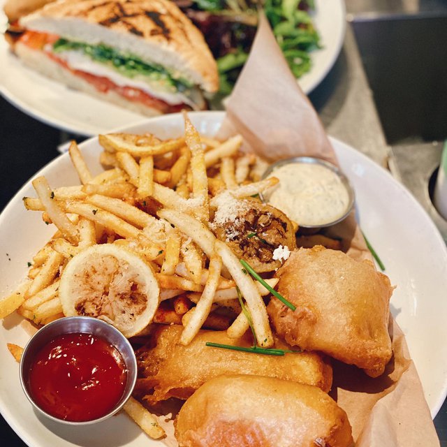 208 Rodeo | Beverly Hills Restaurant | Rodeo Drive