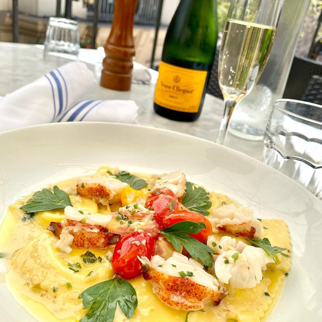 208 Rodeo | Beverly Hills Restaurant | Rodeo Drive