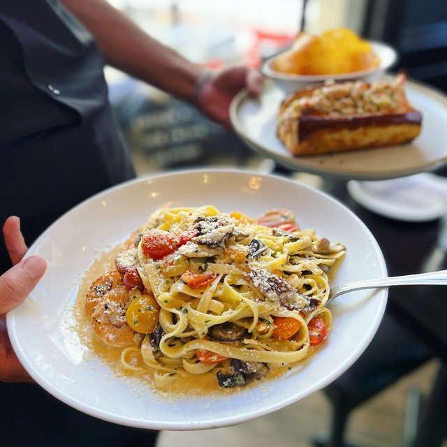 208 Rodeo | Beverly Hills Restaurant | Rodeo Drive