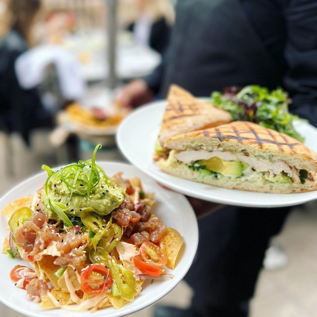 208 Rodeo | Beverly Hills Restaurant | Rodeo Drive