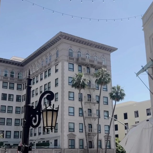 208 Rodeo | Beverly Hills Restaurant | Rodeo Drive