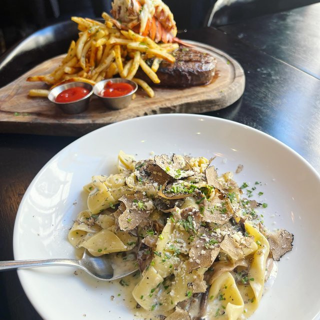 208 Rodeo | Beverly Hills Restaurant | Rodeo Drive