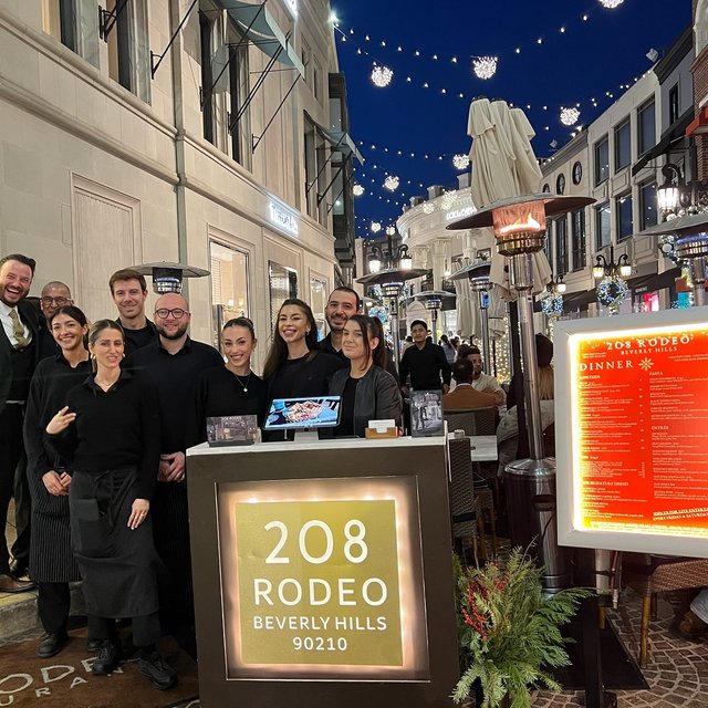 208 Rodeo | Beverly Hills Restaurant | Rodeo Drive