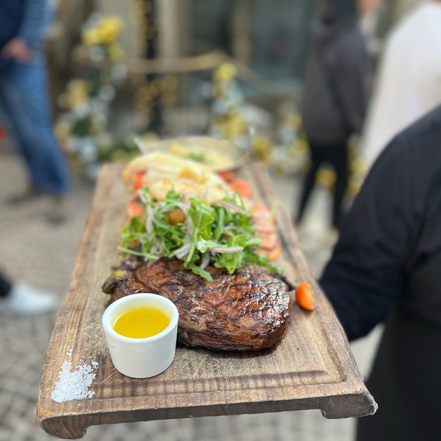 208 Rodeo | Beverly Hills Restaurant | Rodeo Drive