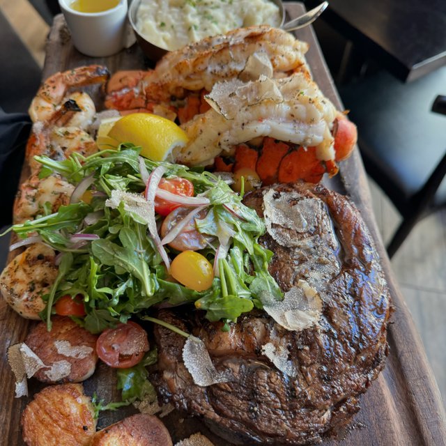 208 Rodeo | Beverly Hills Restaurant | Rodeo Drive