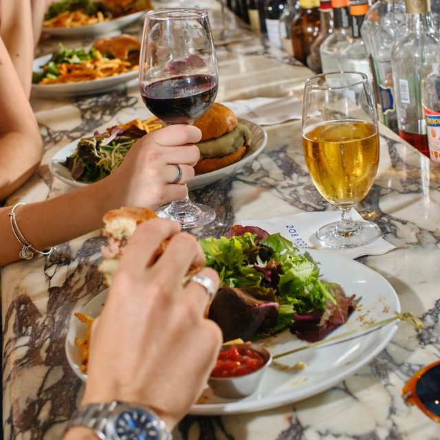 208 Rodeo | Beverly Hills Restaurant | Rodeo Drive